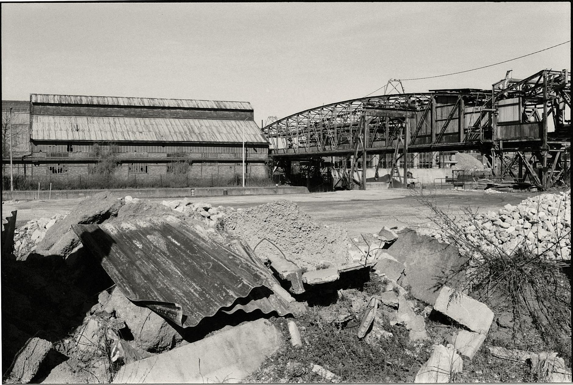 How to Get Clients for Your Bridge Demolition Business – Logomakershop Blog