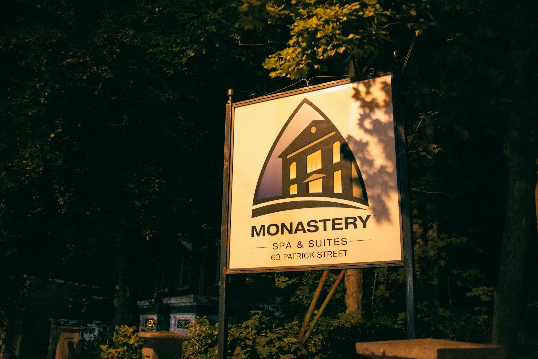 How to Create a Logo for My Own Destination Wedding Expo Event ...