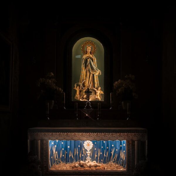 What is Cross Typography – Logomakershop Glossary